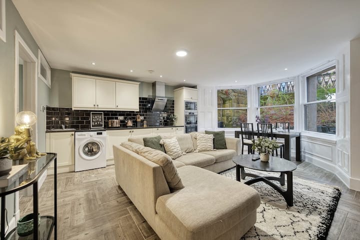 Stylish 3-bedroom Apartment In West End  Glasgow - Glasgow