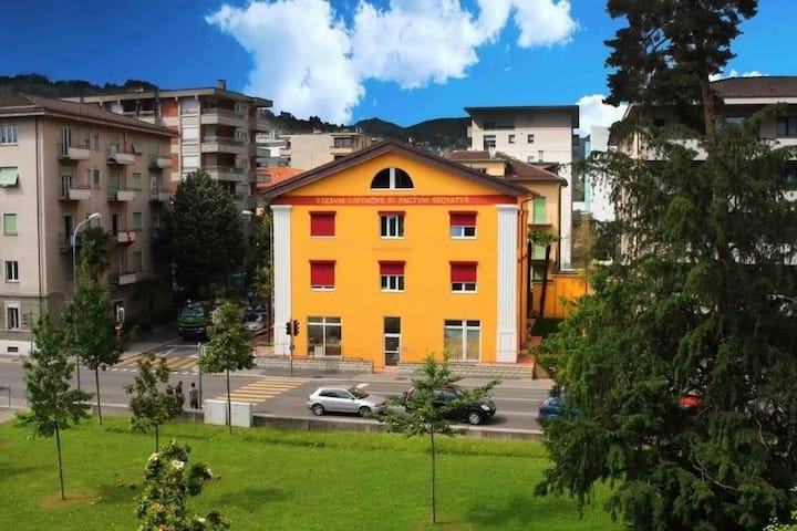 Guesthouse Lugano University - Lugano
