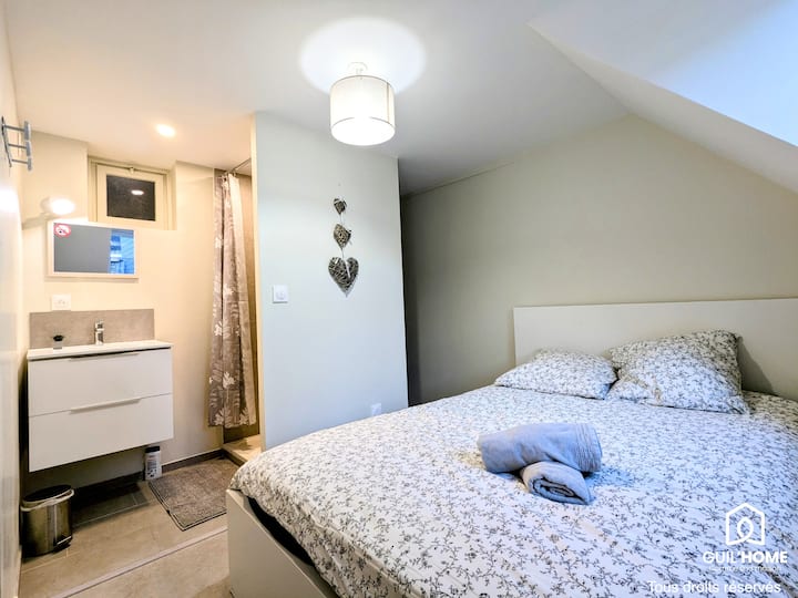 Chambre 9 M² * Cosy * Rénovée * Douche - Orleans