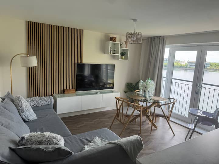 Lakeside Penthouse View - Doncaster