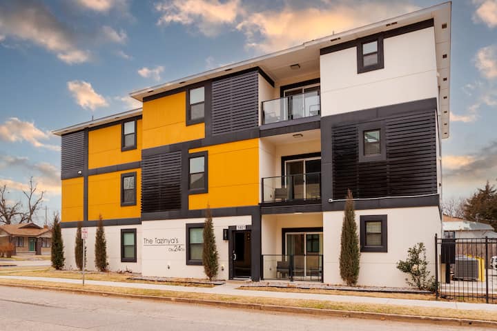 H1-h6 Spacious & Urban Modern Condo - 52 Guests! - Bricktown - Oklahoma City