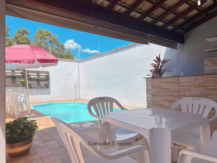 Casa Bonita. Confortável E Bem Localizada - Brotas