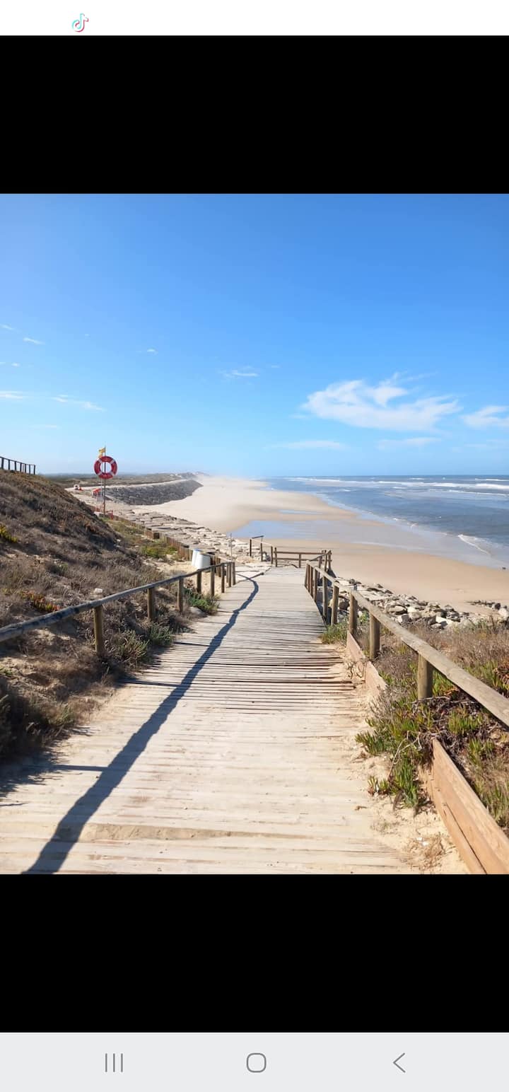 Brisa Do Mar - Praia Do Pedrógão

Massagem Na Alma - Vieira de Leiria