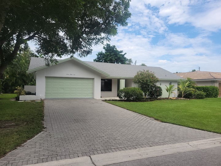 Sunny Days (And Starry Nights) - Naples