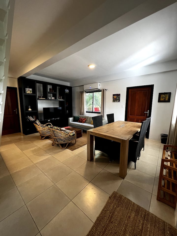 Maison Complète à 3 Km Du Centre Kokos - Suriname