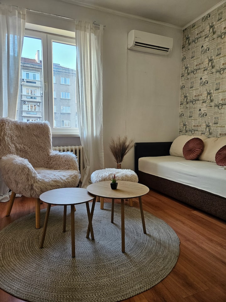 City Center Park Apartment - Sofia