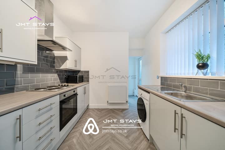 Remote Working Friendly Home In Swansea - Swansea, UK