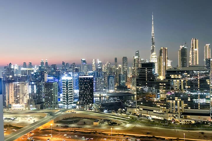 Luxe 3br Apartment: Burj View, Downtown Dubai Area - ドバイ