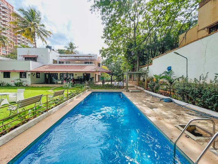 Casa Blu Spacez 4bhk Pool Villa - Bengaluru