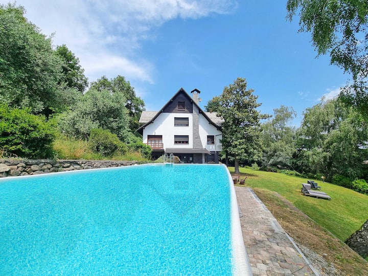 Beautiful Large Villa! - Villa Tudor 4 Bedrooms - Borgomanero