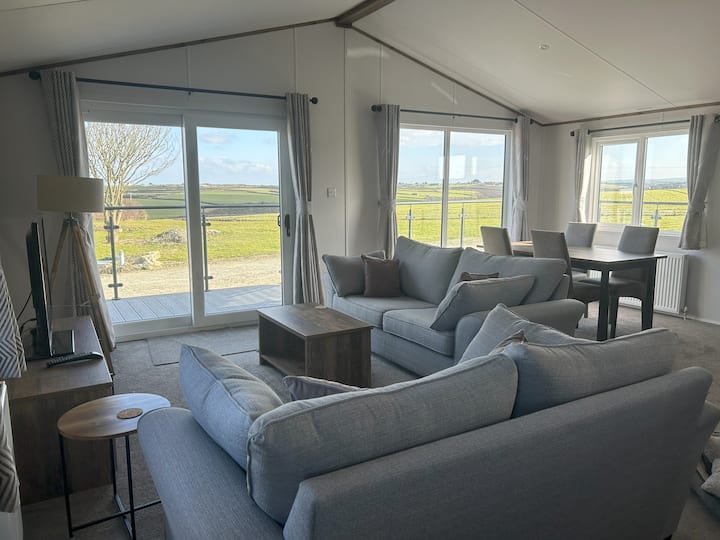 Sunny Orchard Lodge, Porthcothan, Cornwall - Constantine Bay