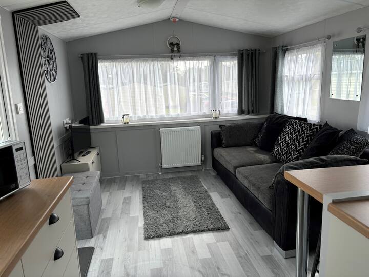 3 Bedroom Caravan At Cresswell Towers Holiday Park - Northumberland
