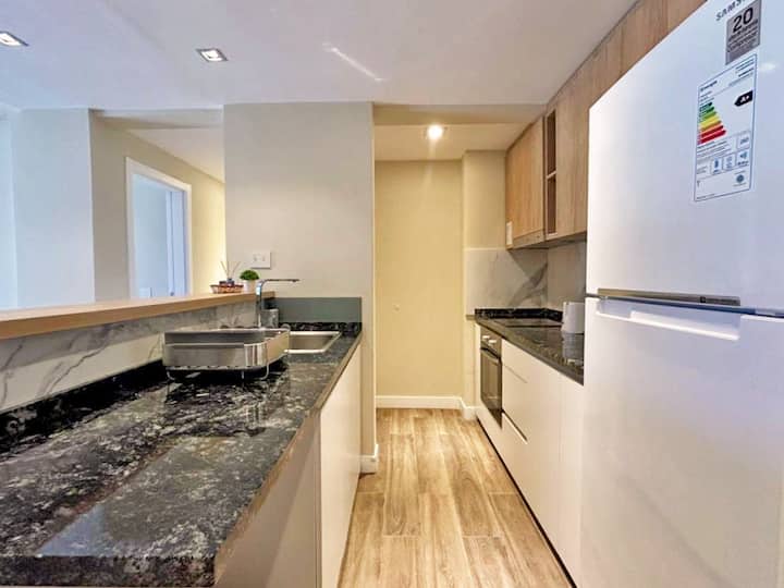 Depto Nuevo! En Pleno Centro Y A Pasos Del Lago! - Argentina