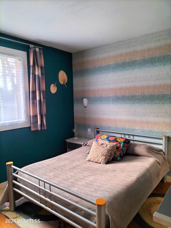 Chambre D'amis Avec Vue Sur Jardin - Auch