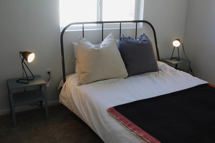 Zen Oasis: Room + Shared Bath - Golden, CO