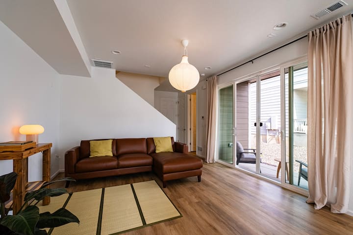 Full Bed Oasis · Private Bath Escape - Golden, CO