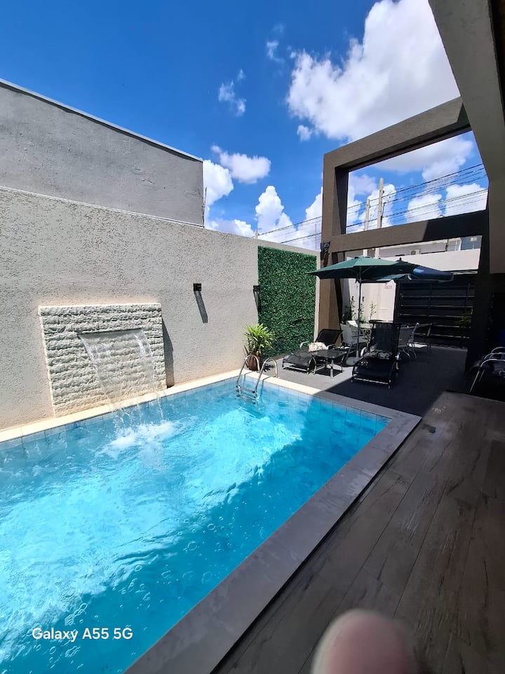 Suíte - Com Piscina - Cascavel