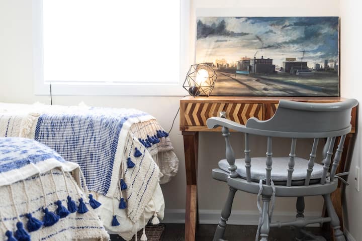 Private 2nd Flr 3 Beds At Waters Edge Art House - Highland Lake, Winsted
