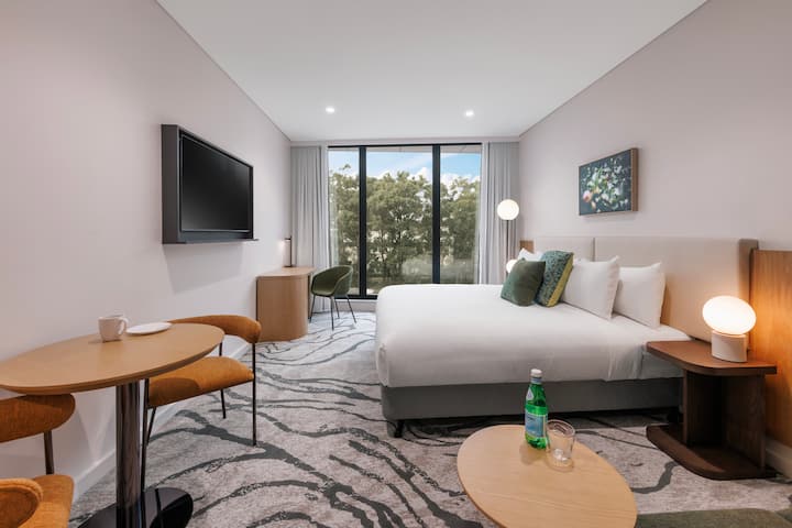 Modern Veriu Suite Close To Transport & Dining - Sydney