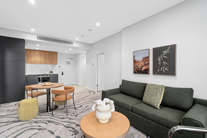 New Hotel! Executive Two Bedroom Apartment - Sydney