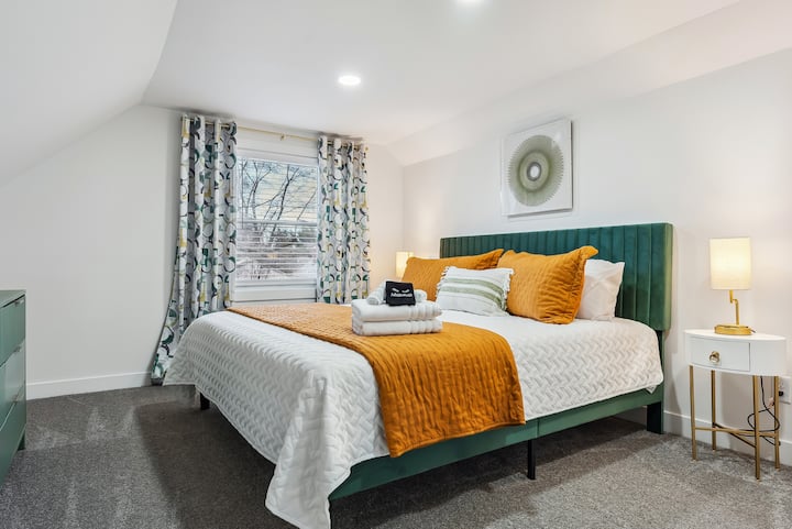The Green Door House~great Location~ Pet Friendly - Polaris