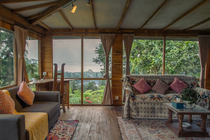 Reconnect In Nature – Private Lake View Loft - Indonesia
