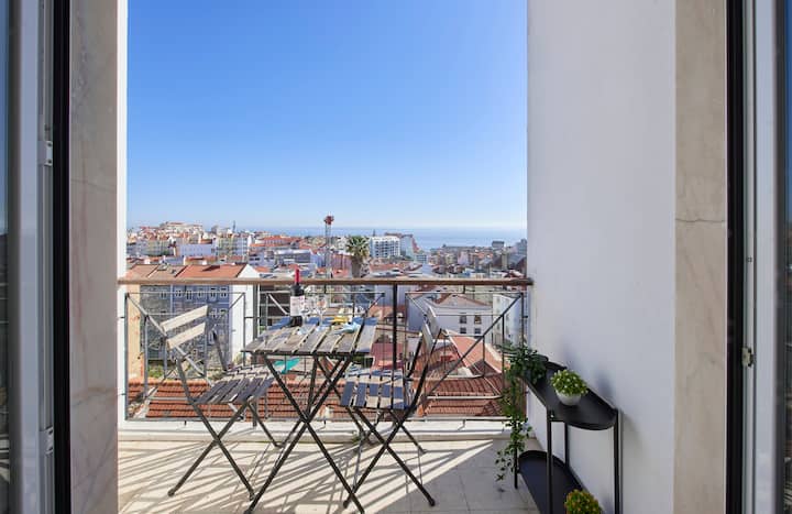 Sunny Graça, River View, By Timecooler - Lisboa