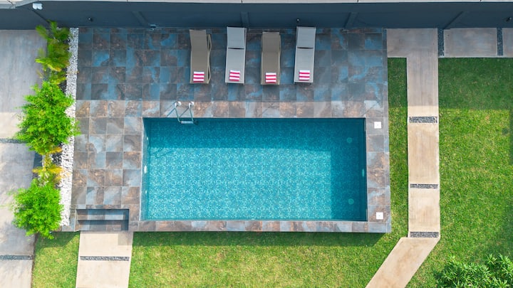 Stylish 4br W/ Pool | Peaceful Family Retreat - Ghana