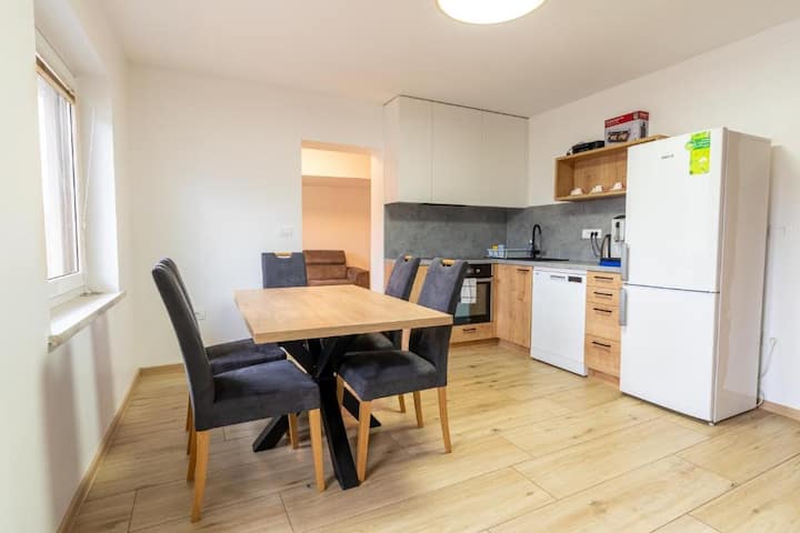 Jerman Pazlar | Apt (4+0) With Balcony - Bled