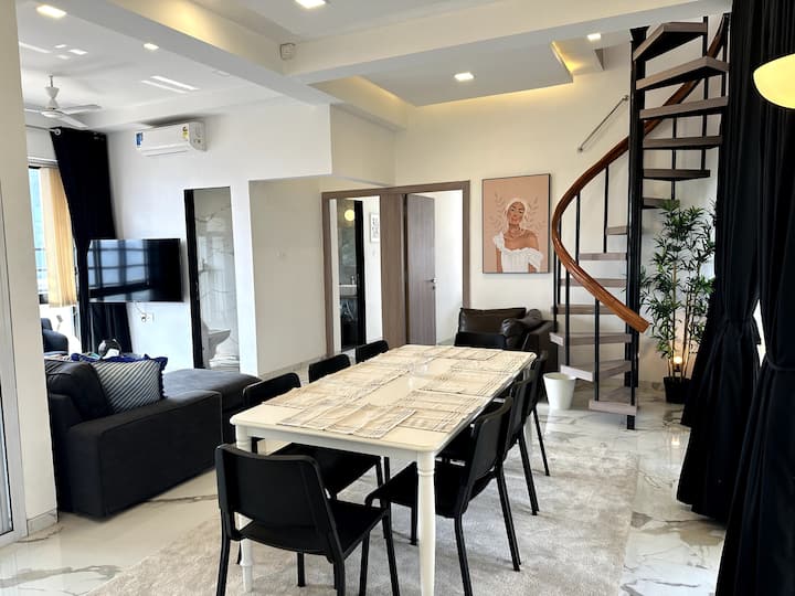 4 Bhk Duplex Terrace Signature Suite Off Linking R - Mumbai