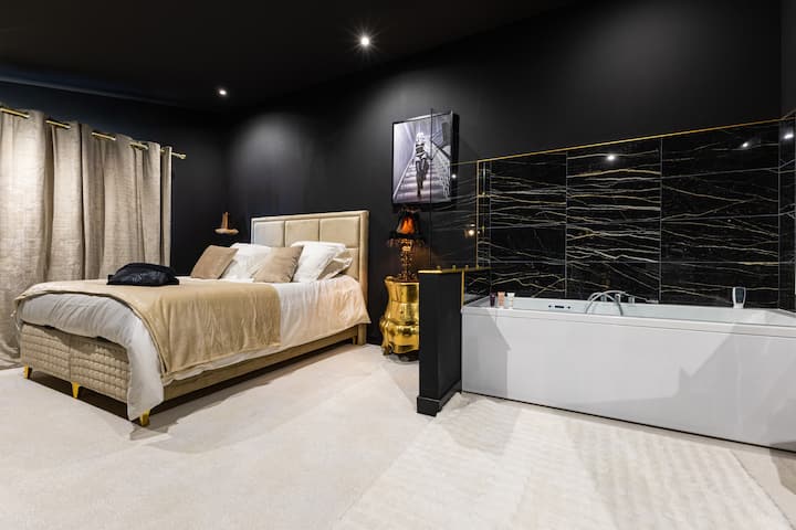 Secretroom - Luxe, Balnéo Et éVasion -Arnage - Le Mans