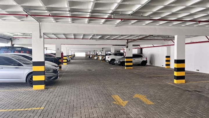 Apê Novo Com Piscina, Garagem E Muito Charme - Natal