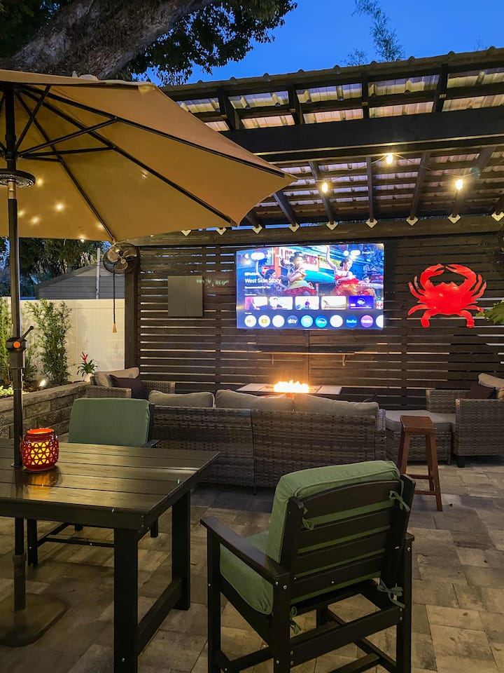 Boutique Tampa Escape | Luxe Backyard Oasis | - Tampa Airport (TPA)