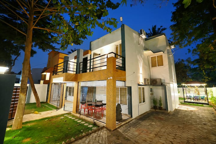 Aatmaditya (Single Room) - Bhubaneswar