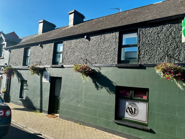 Mj O’connor’s Guesthouse - Leitrim Village