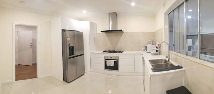 Quite And Friendly House - Dandenong