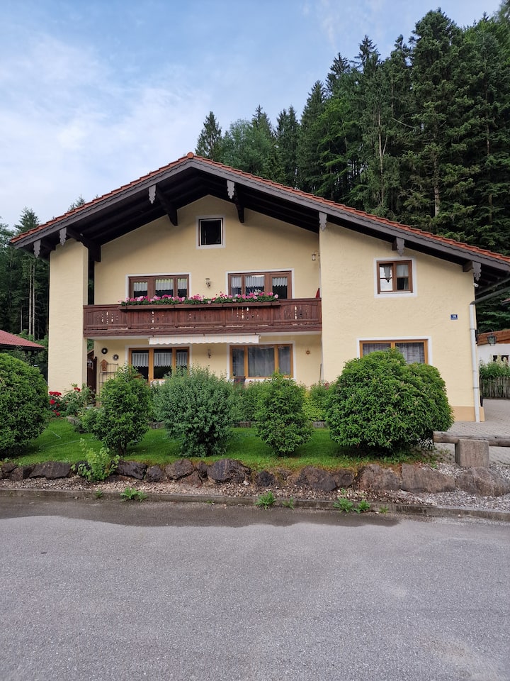 Ferienwohnung Im 2 Familienhaus - Siegsdorf