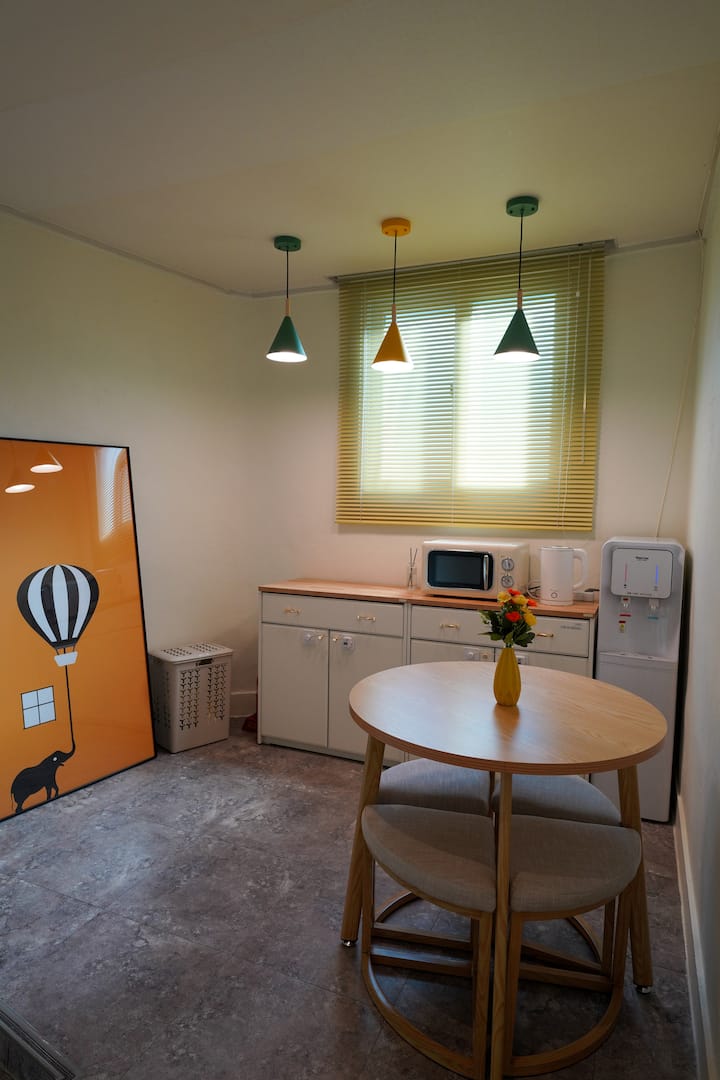 23)조용한로컬숙소·잠실종합운동장·암사역·kspodome·롯데타워&월드·kpdh·아산병원 - South Korea