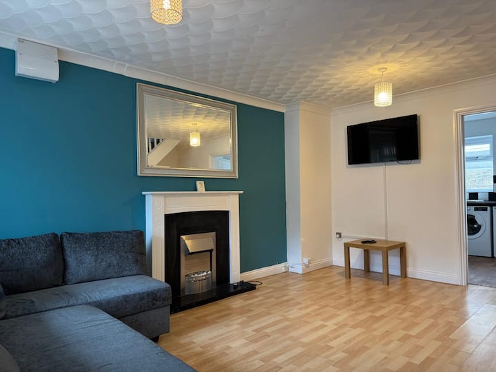 Contractor Accommodation 3 Bed House Sleeps 6 - Swindon