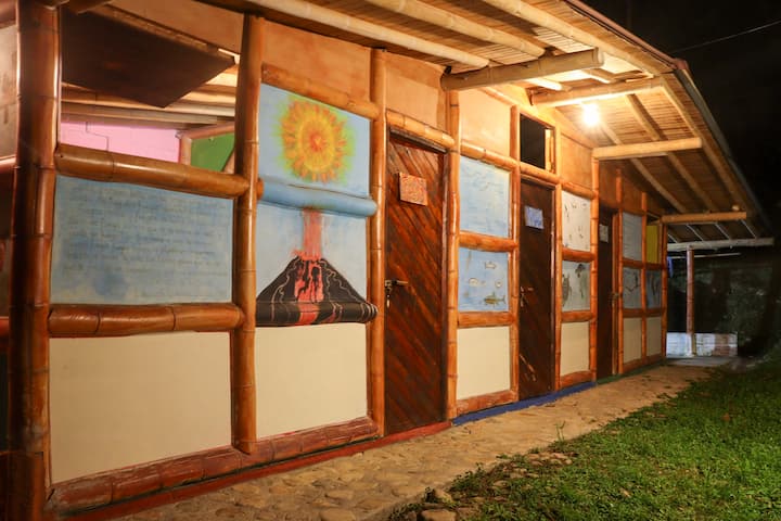Habitación Grupal Con Desayuno Acceso Al Rio - San Carlos, Antioquia, Colombia
