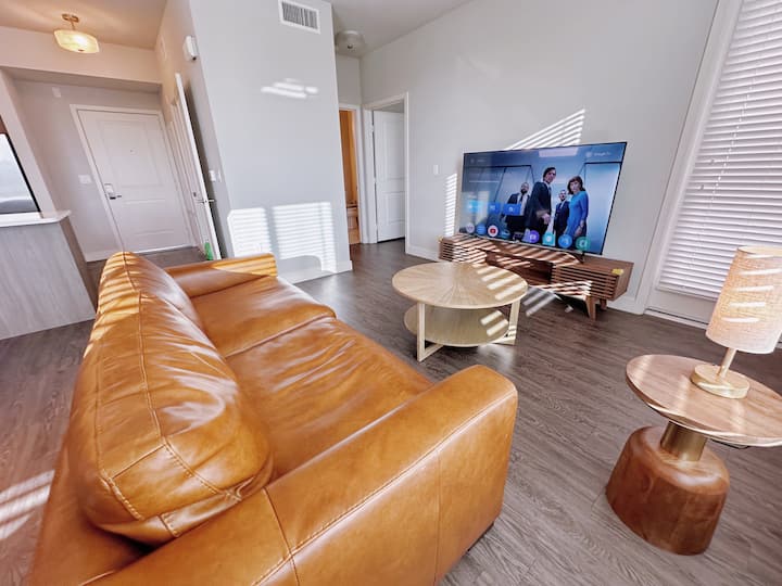 2b2b Irvine| Sunshine City View Apt By Dj Plaza - Irvine, CA