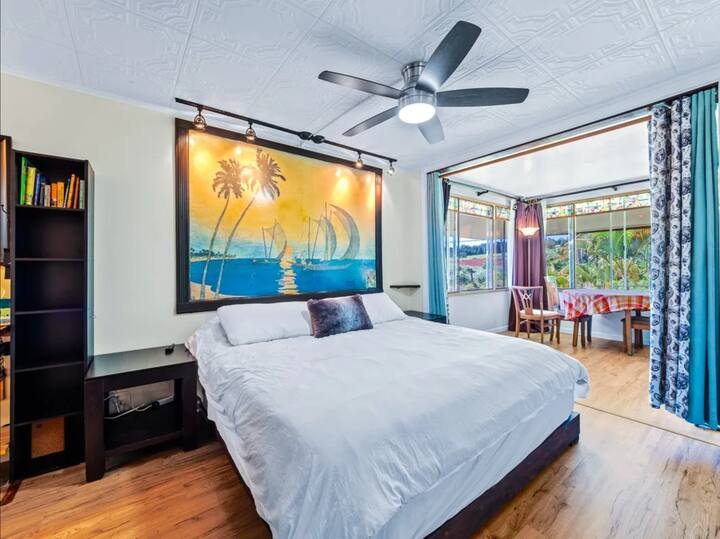 Downtown Hilo Hideway - Private Stylish Condo! - Hilo, HI