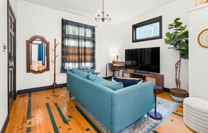 Quirky & Historic Belmont Gem: Walk To Everywhere! - Portland, OR