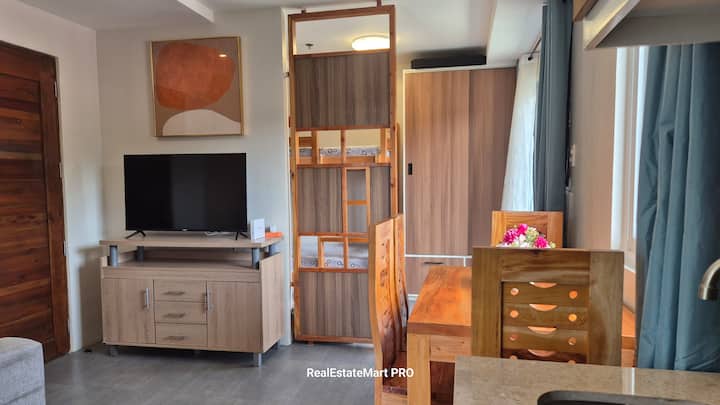 Modern Condo W/ Mountain Views & Free Parking - Baguio