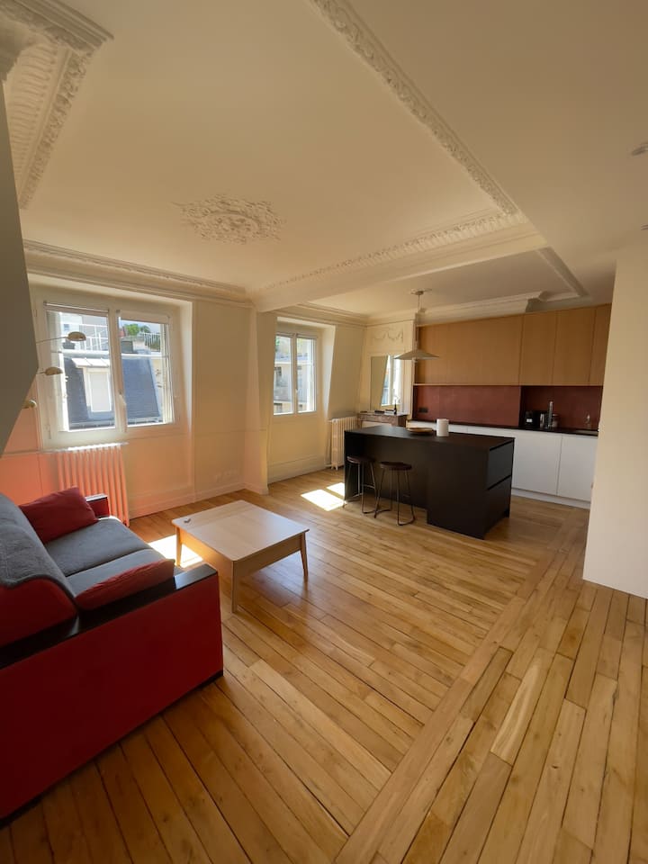 Home Sweet Home - Paris