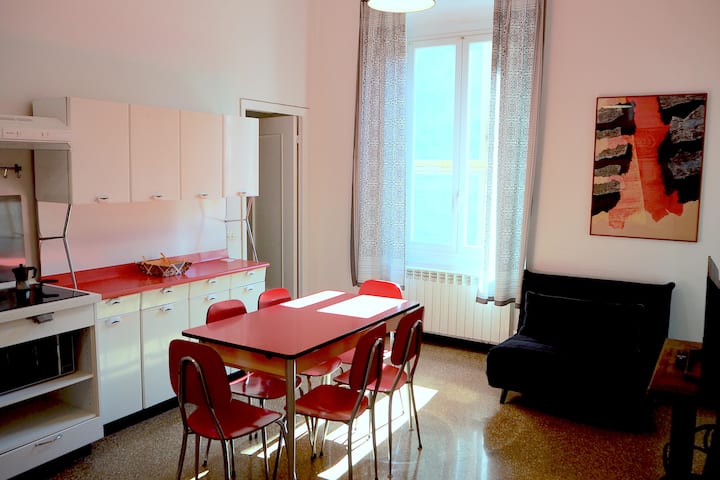 Casa Marinella. Nel Centro Storico, Con Ascensore - Genoa