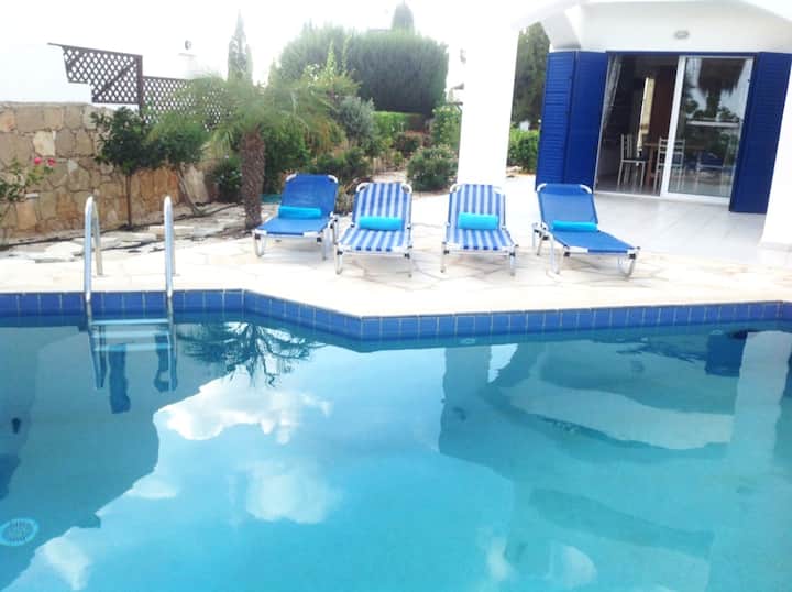 5 Minutes To The Sea - Prime Costal Location Villa - Paphos