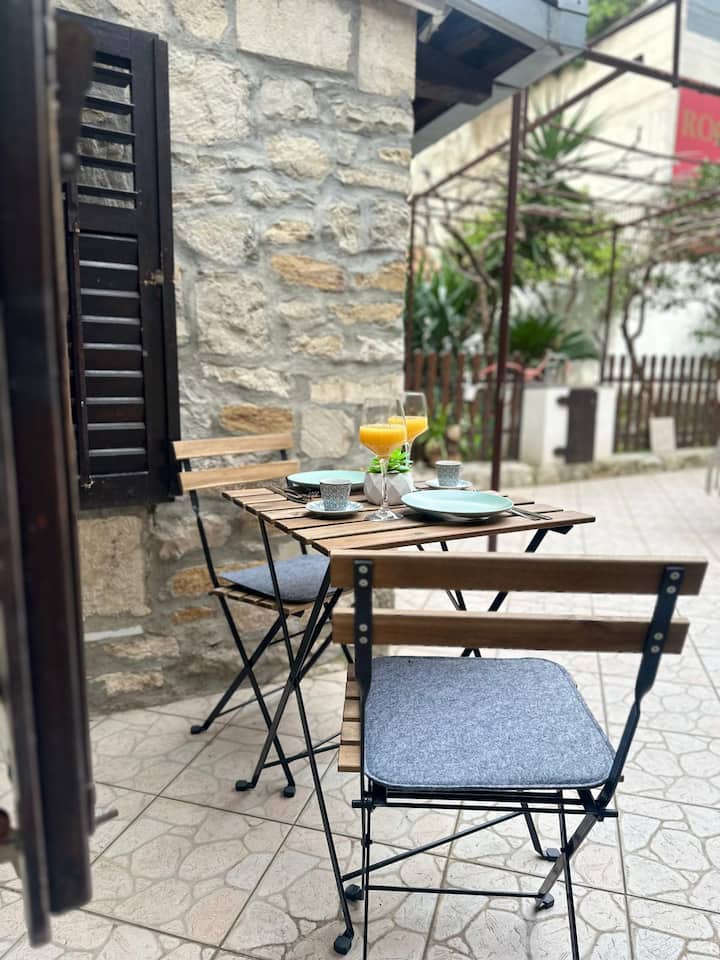 Apartment Paradise Garden 2 - Solin