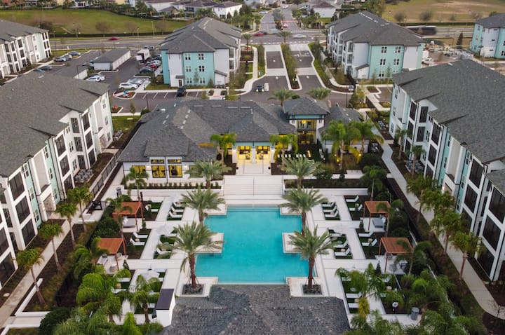 Kissimmee Sunshine Retreat - Celebration, FL