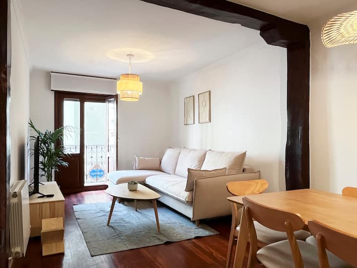 Casco Viejo Apartment - Bilbao